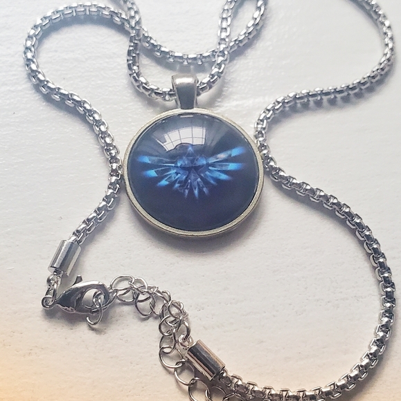 Nintendo | Jewelry | Handmade Zelda Triforce Vintage Pendant Necklace ...